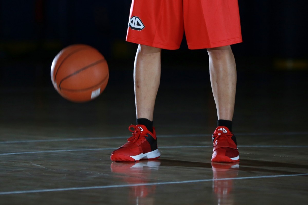 18 Sepatu Basket Yang Cocok Untuk Point Guard, Info Sepatu Terkini!