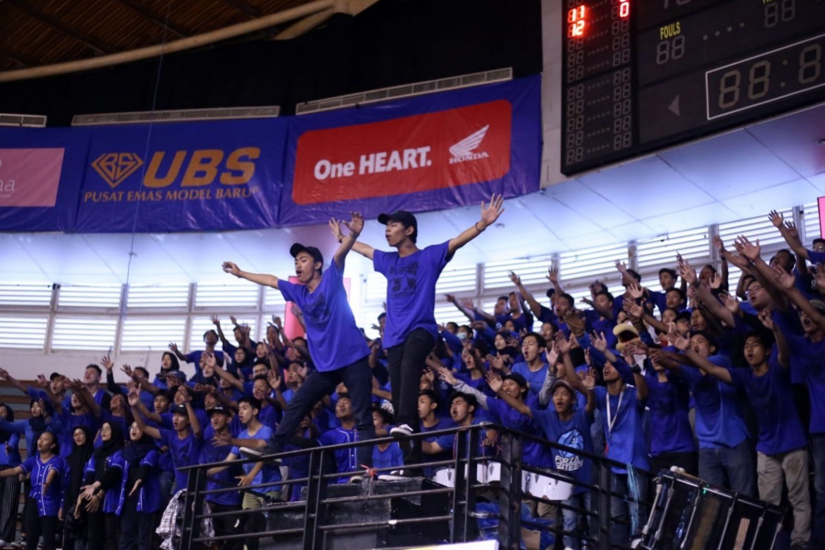 Inilah Sixteenagers, Supporter of the Year Honda DBL Seri Surabaya | DBL ID