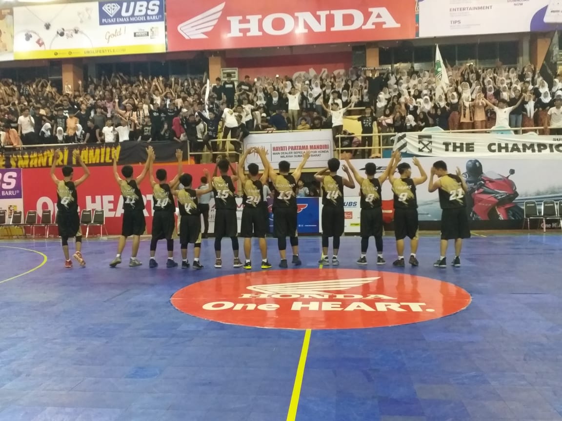 Menang Telak, SMAN 3 Padang Bakal Berhadapan dengan Tim Kuat | DBL ID Menang Telak, SMAN 3 Padang Bakal Berhadapan dengan Tim Kuat | DBL ID