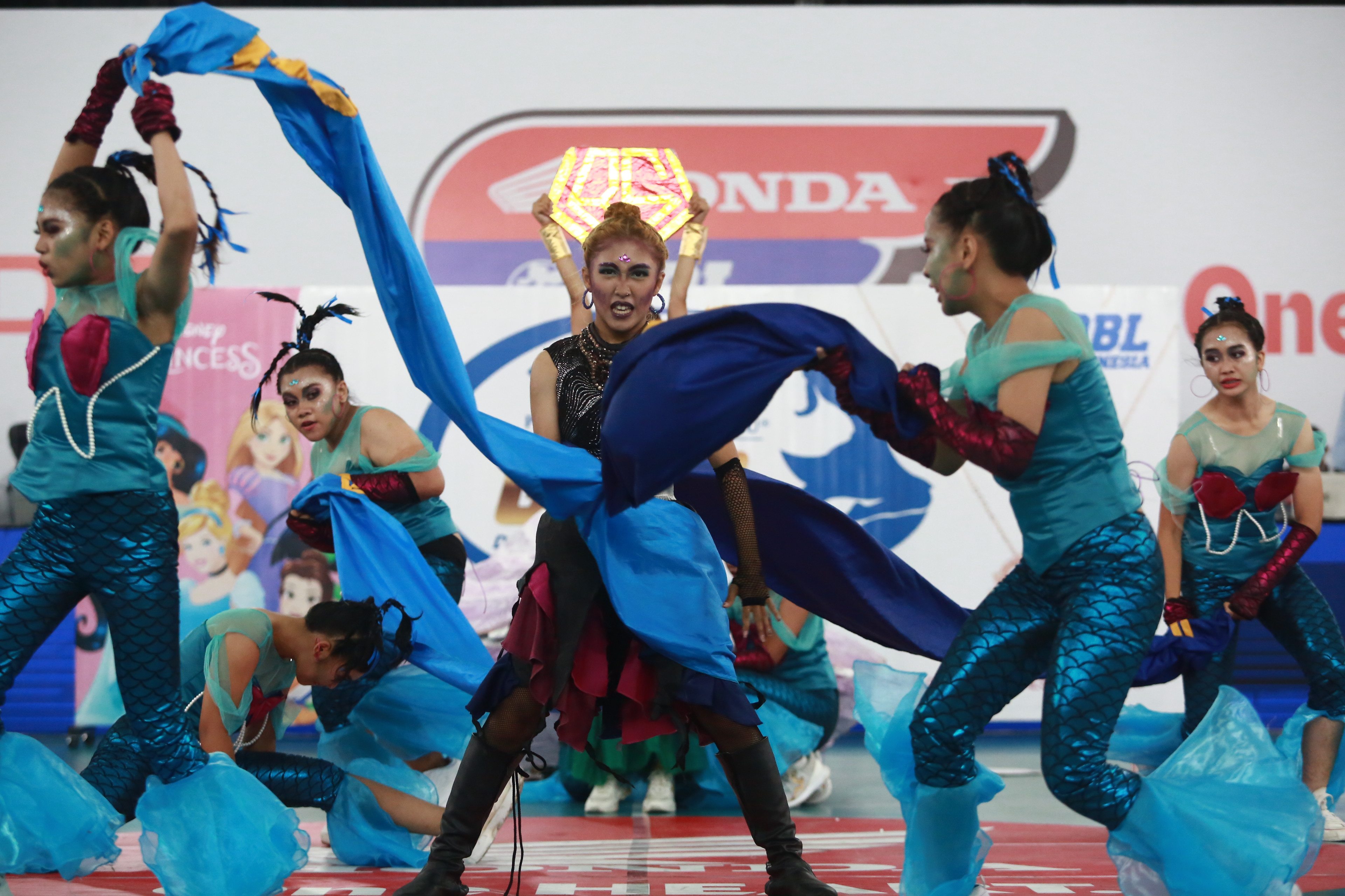 3DX Tampil Berani Dengan Kostum Ala Karakter Princess Ariel | DBL ID