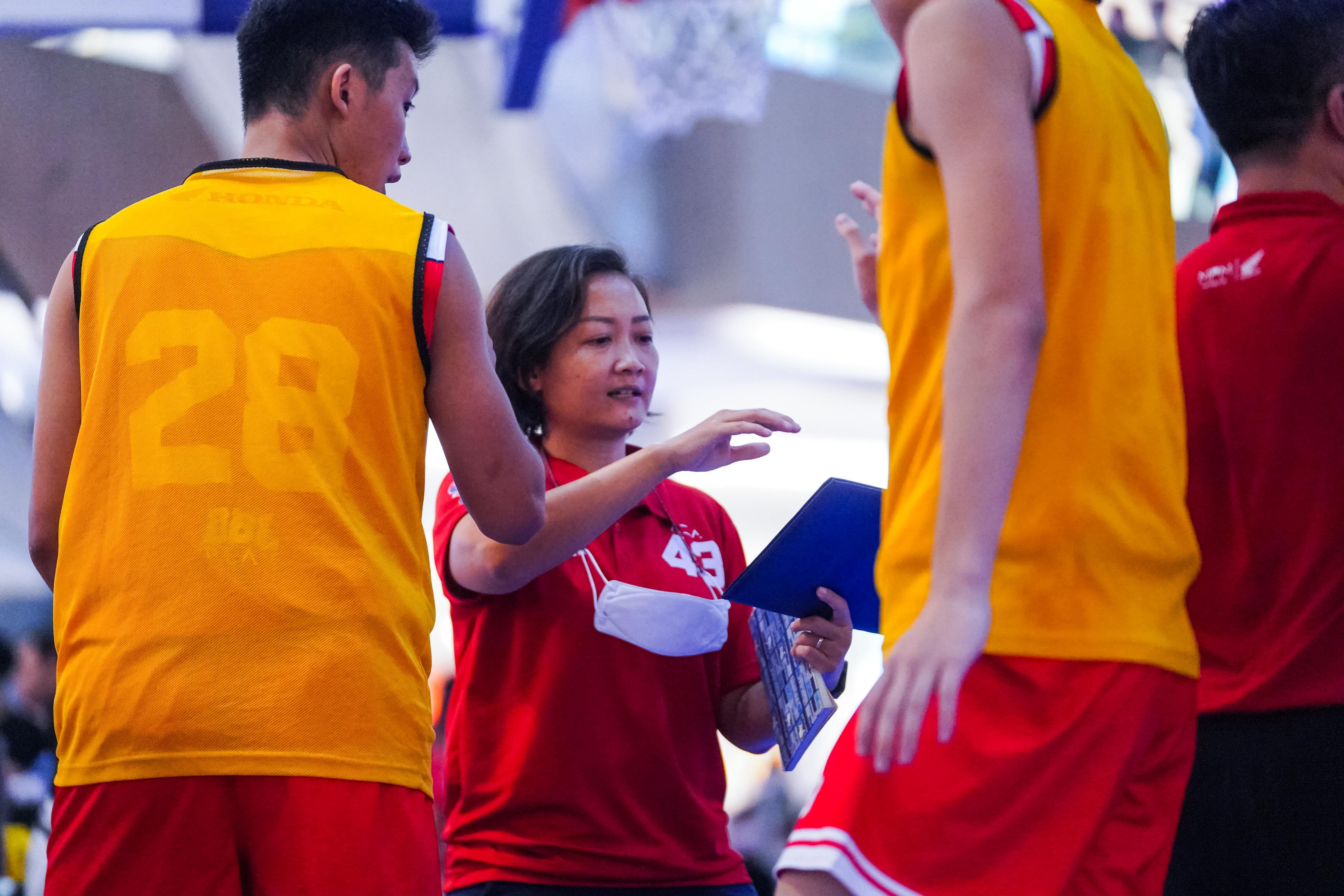 Coach Maria dan Misinya Meningkatkan Kualitas Pemain Muda | DBL ID