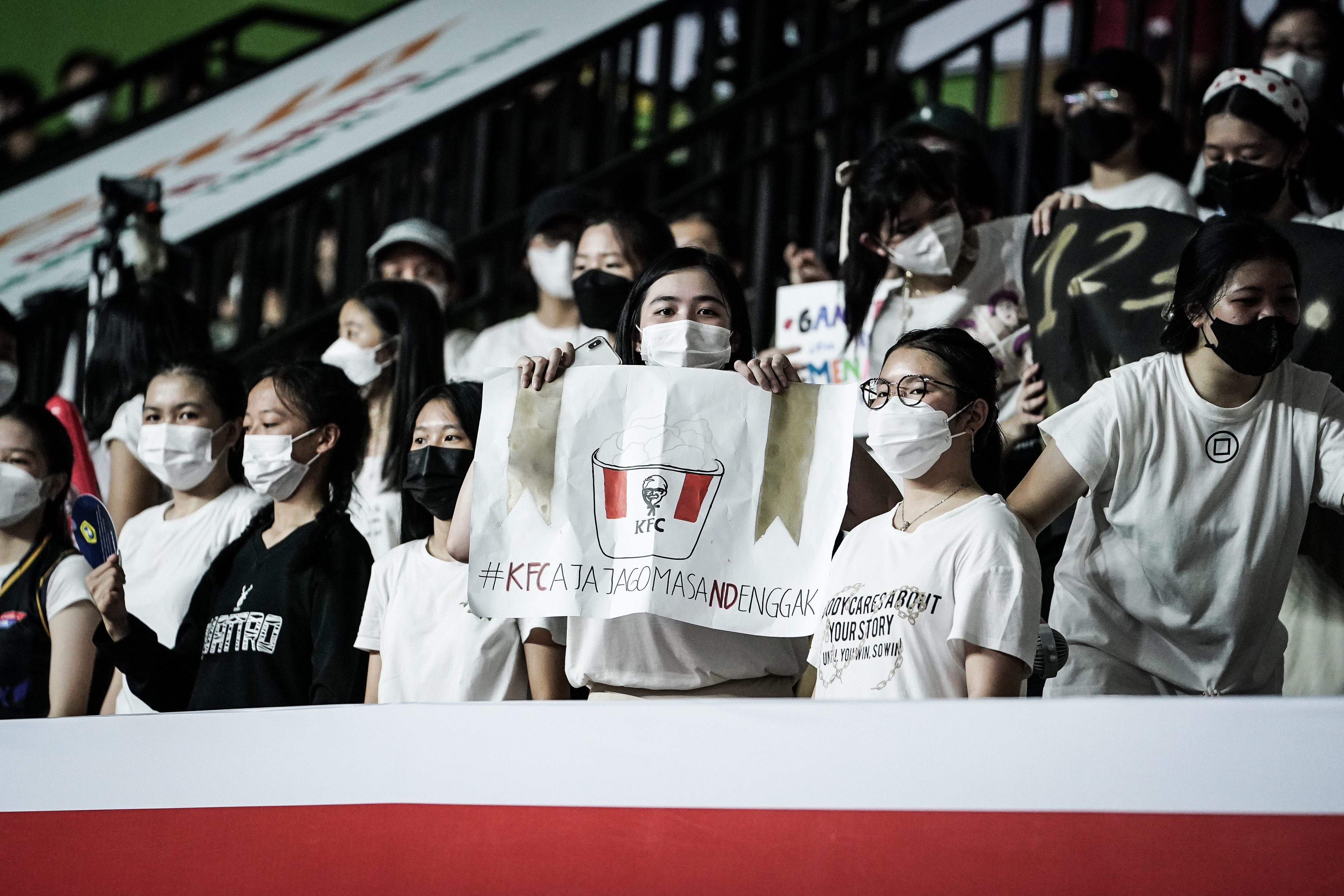 Adu Gengsi Jadi Alasan Suporter Notre Dame Nribun ke GOR Grogol | DBL ID