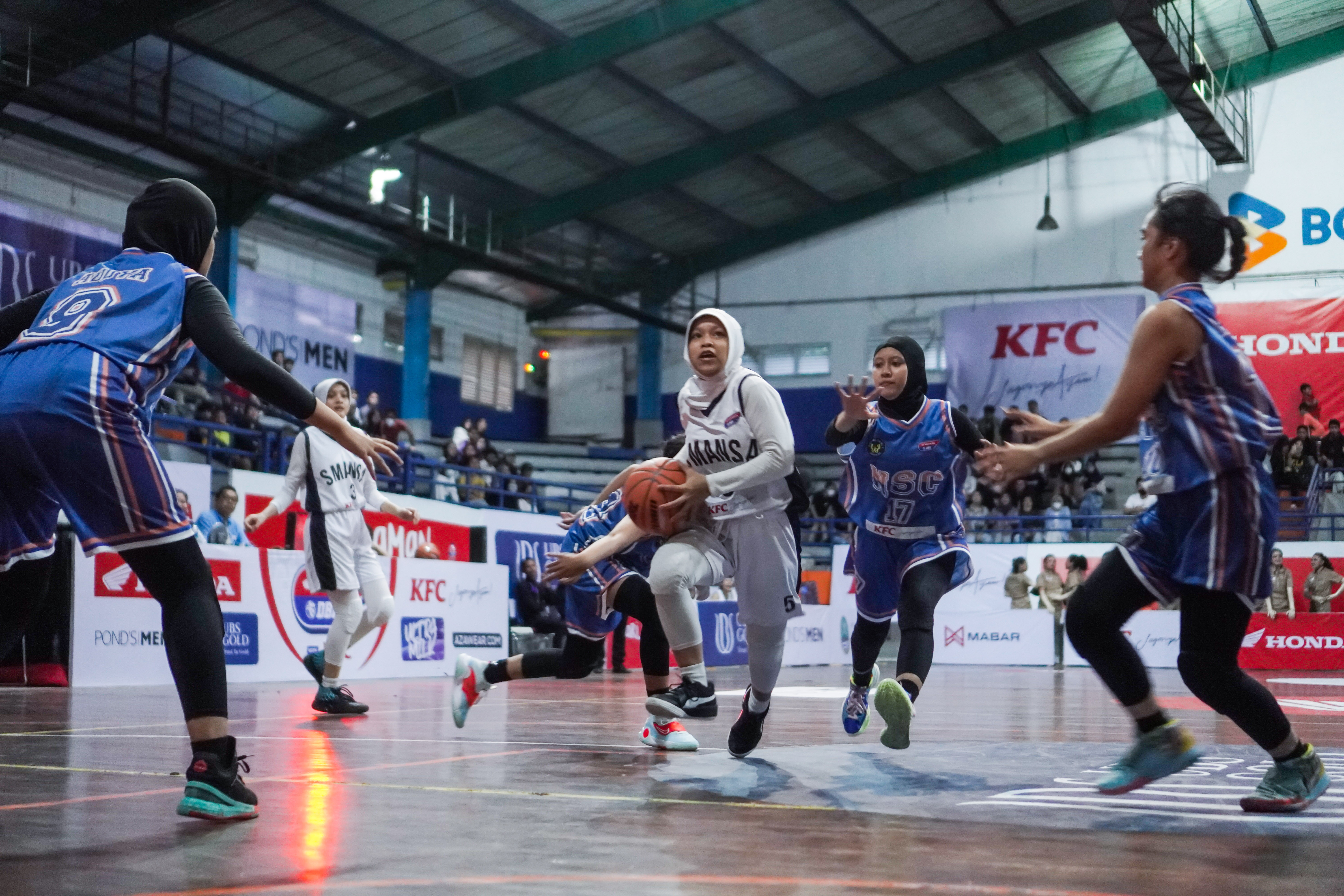 Kayla Gelsi Bawa Smansa ke Big Eight, Siap Jegal Fivers | DBL ID