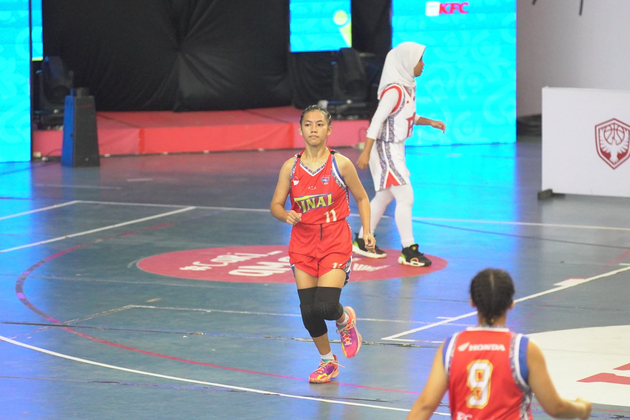 Terpilih First Team, Glorya Angela Beri Kabar Orang Tua Lewat Video ...