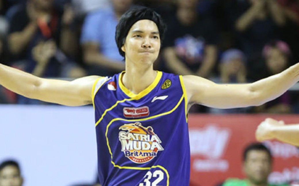 Legenda Basket Indonesia Jadi Interpreter KFC DBL Camp | DBL ID