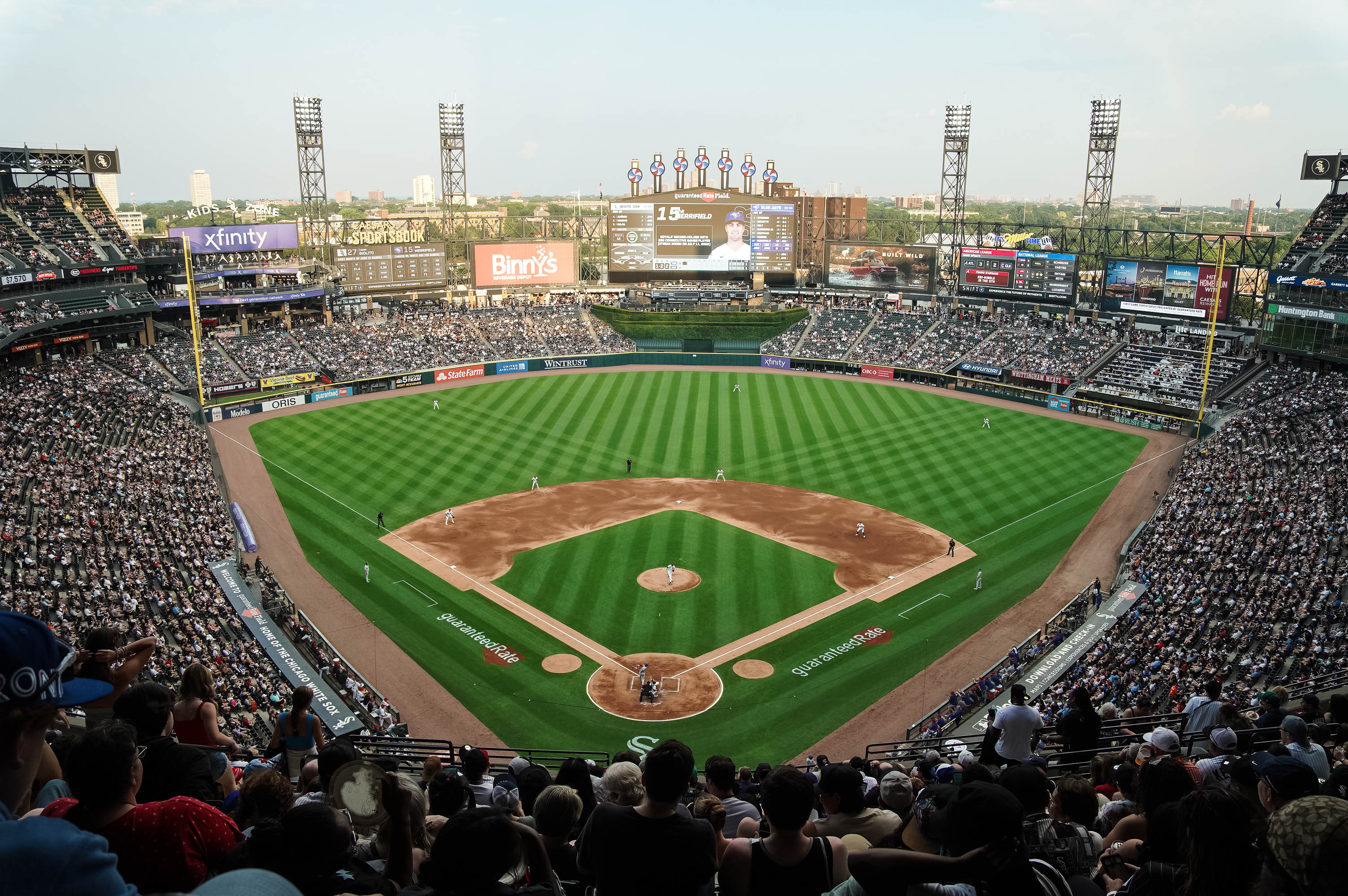 Akamsi! KFC DBL Indonesia All-Star Rayakan 4th of July di Lapangan ...