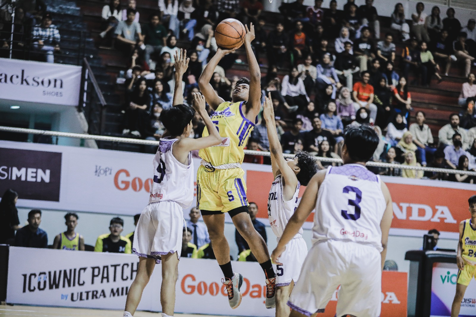 Jadwal DBL Surabaya: Pertarungan Babak Sweet Sixteen Dimulai! | DBL ID