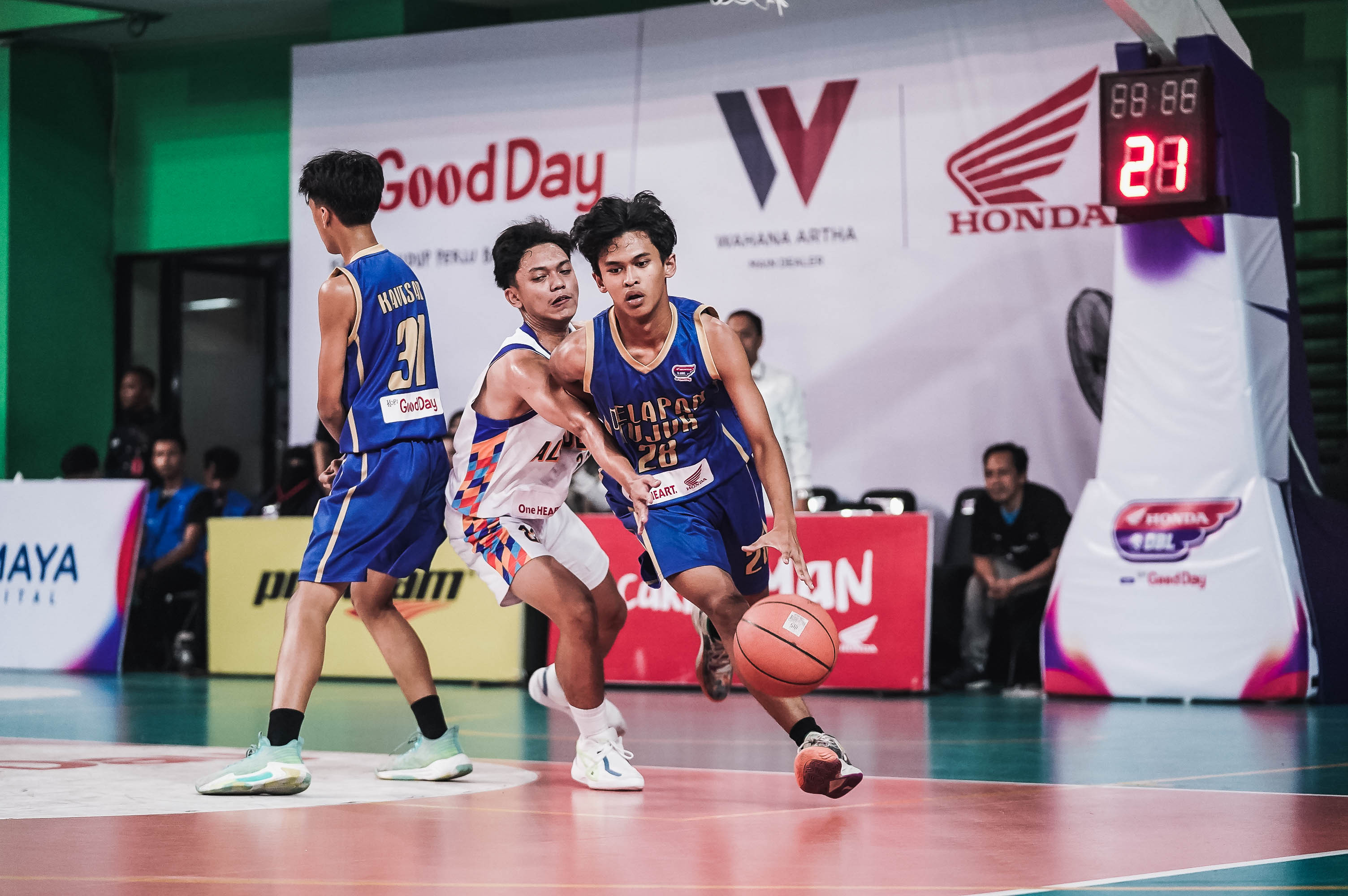 Epic Comeback di Detik Akhir, Delapan Tujuh Sukses Tekuk Almode | DBL ID