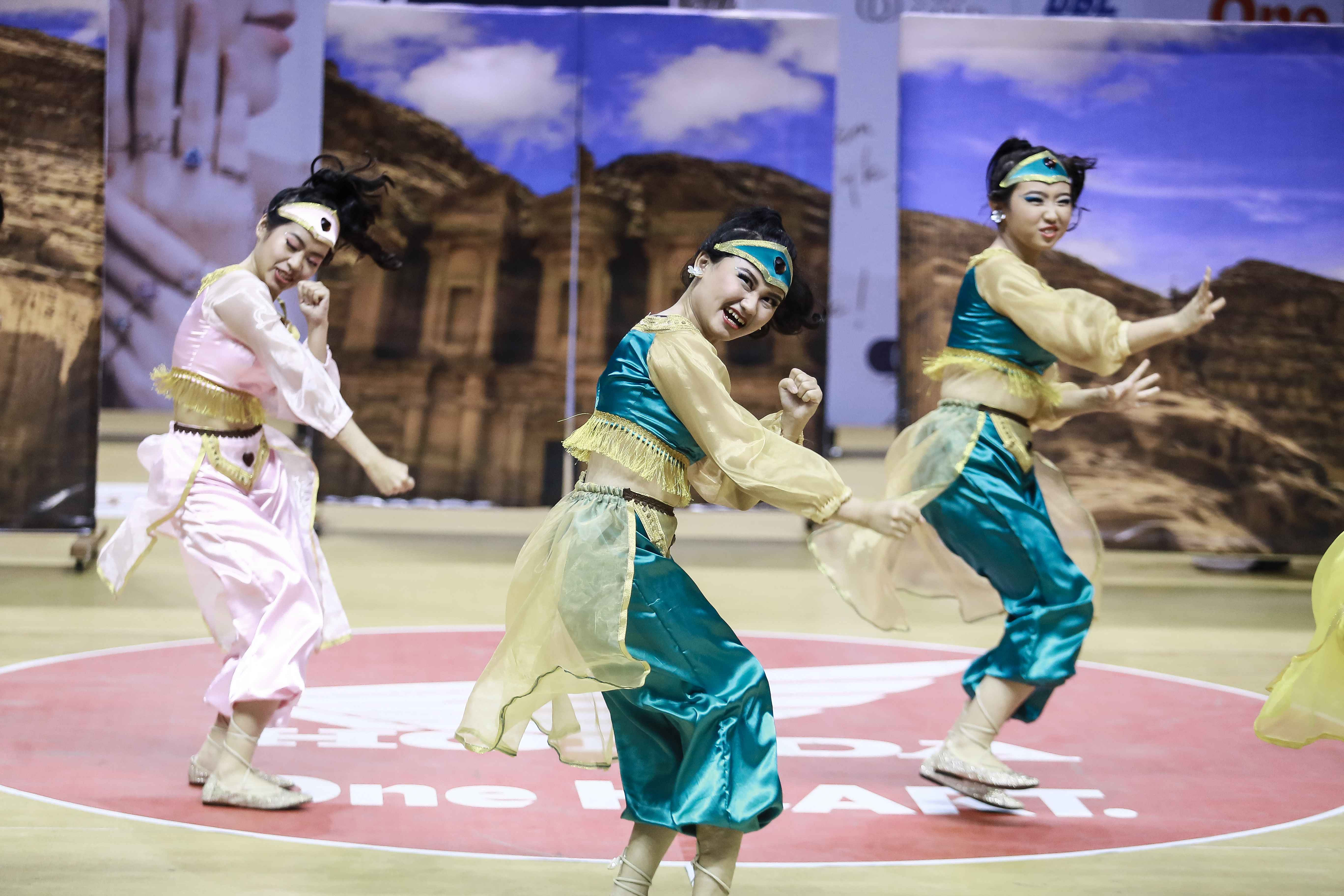 3 Rekomendasi Channel Youtube untuk Tema Move Up DBL Dance Competition ...