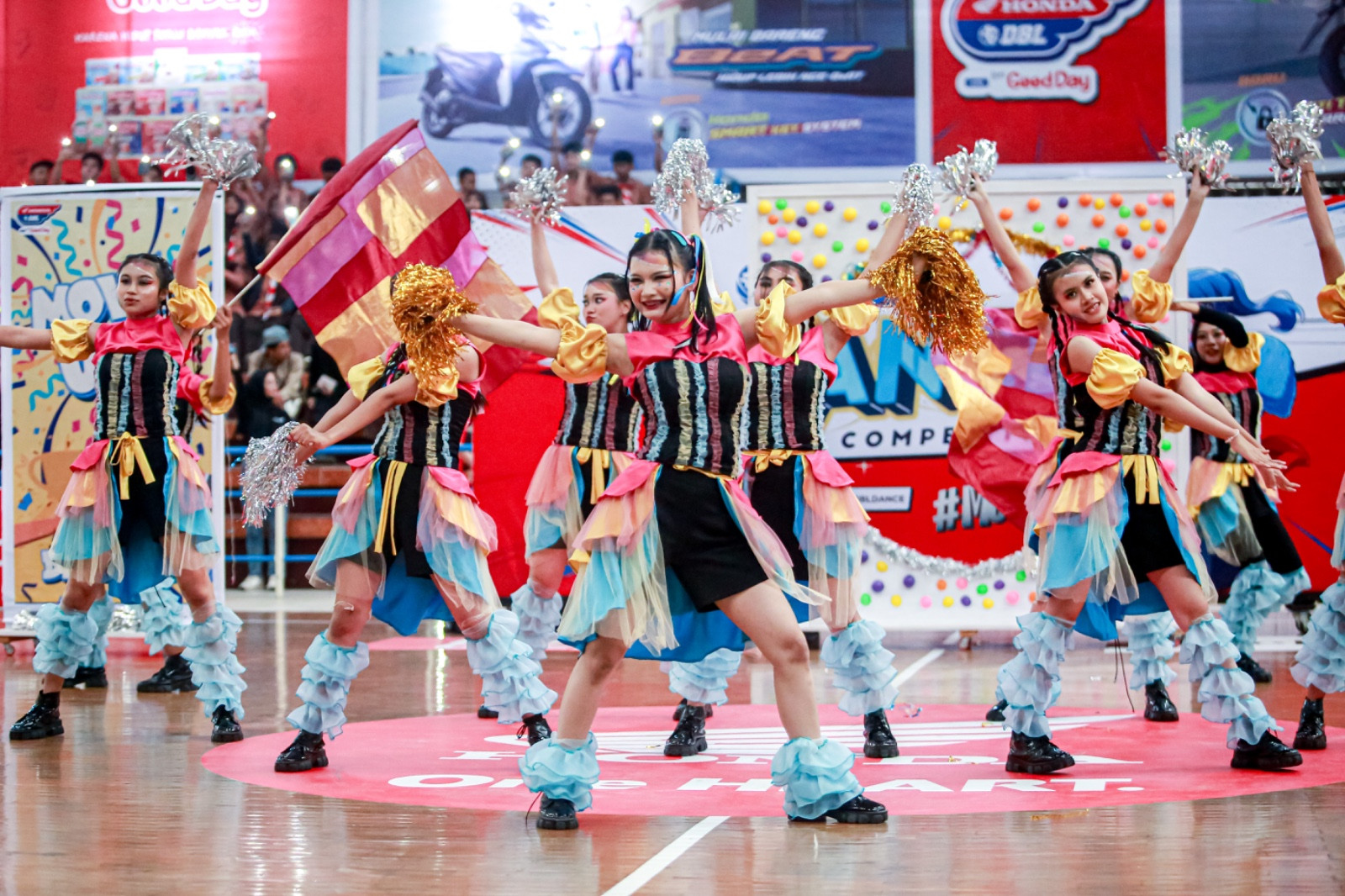 Warna-warni! Berikut Daftar Best 5 DBL Dance Competition 2024 East Java ...