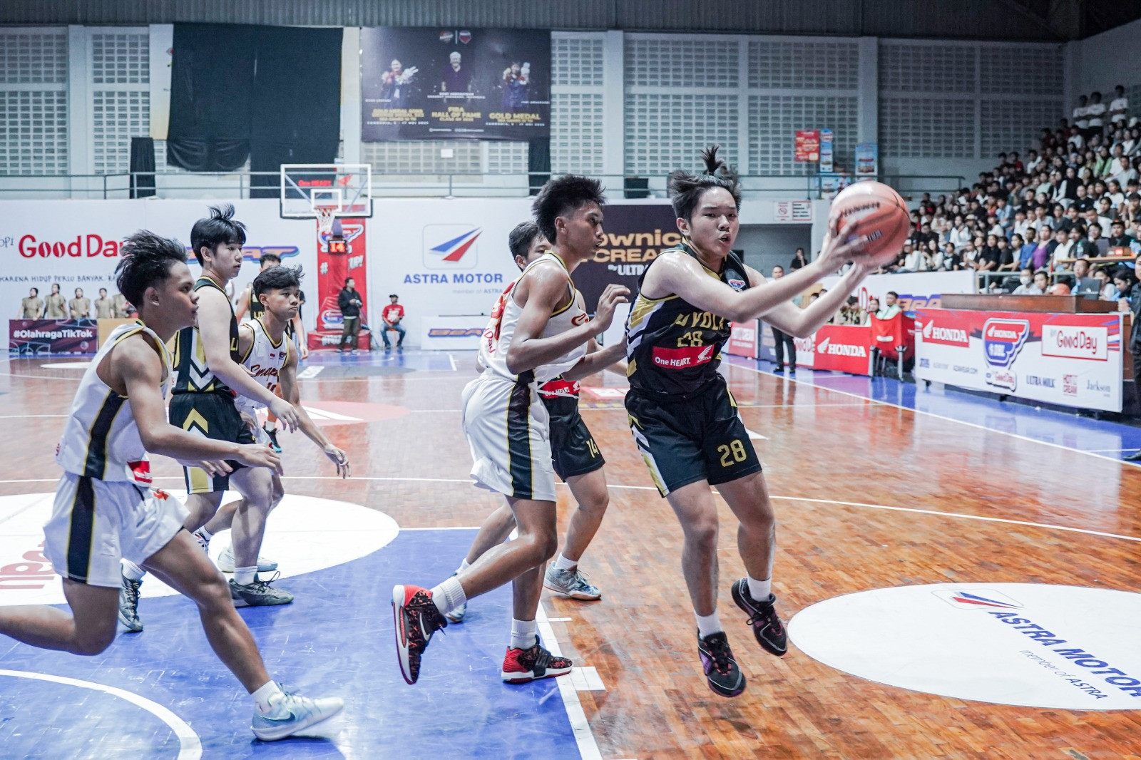 Jadwal dan Link Live Streaming DBL Semarang Hari Kedua 26 September ...