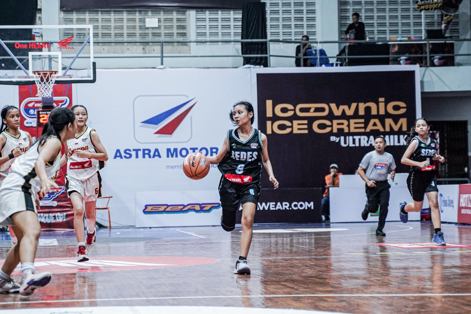 Hasil DBL Semarang: Epic Comeback BTB, Putri Sedes Melaju ke Playoffs ...