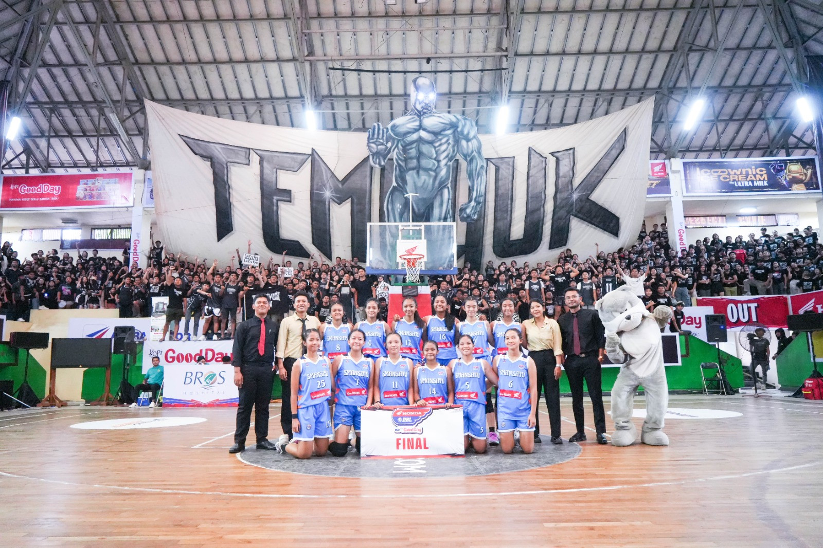 Pesan Penggawa Smansa Denpasar untuk Dosman: Kita Mau Rebut Juara! | DBL ID