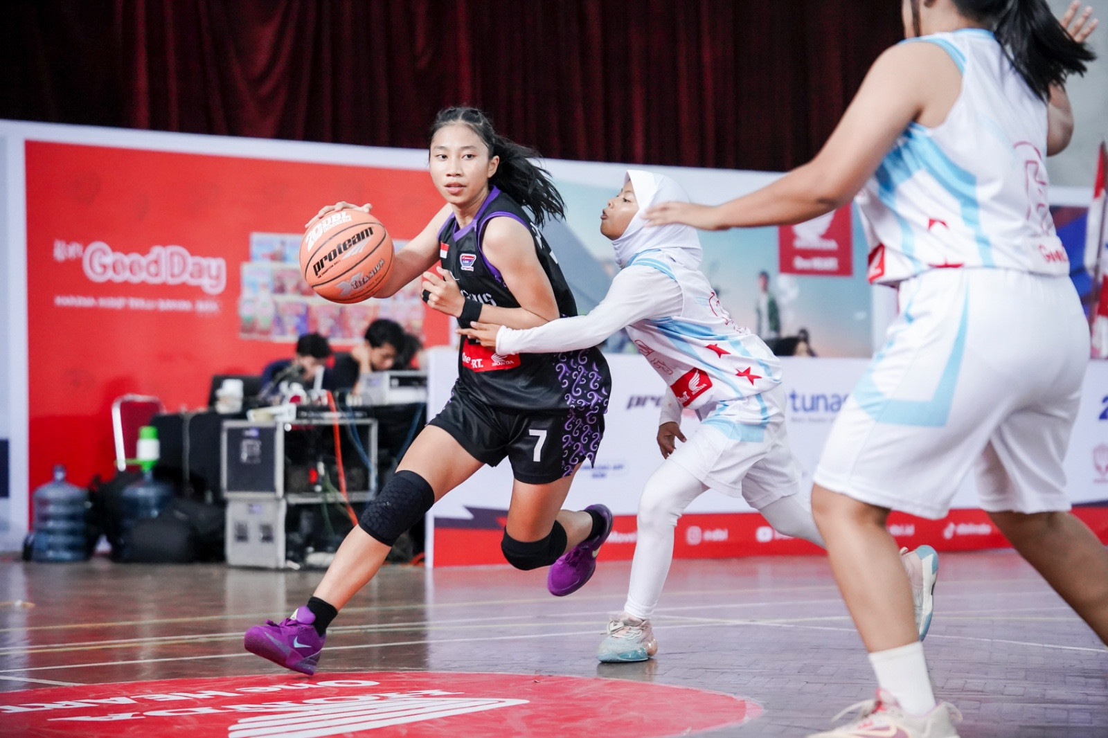Kaleidoskop: Rookie Pemilik Gelar MVP Honda DBL with Kopi Good Day 2024 ... Kaleidoskop: Rookie Pemilik Gelar MVP Honda DBL with Kopi Good Day 2024 ...
