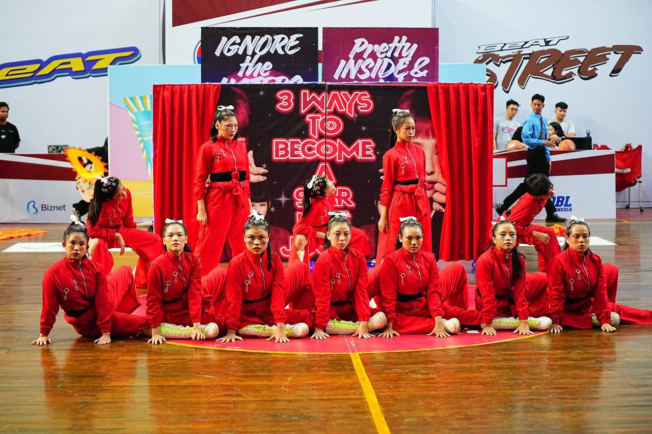 Ada Jennie BLACKPINK! Intip Keseruan Penampilan DBL Dance Pontianak di ...