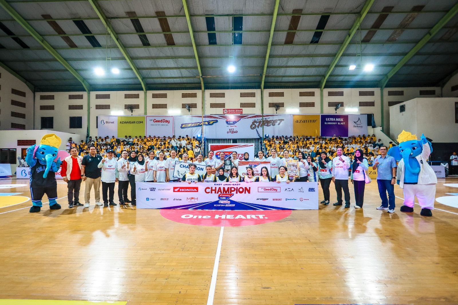 From School to Tribune: Bukti Totalitas Dukungan Sekolah di DBL Musim ...